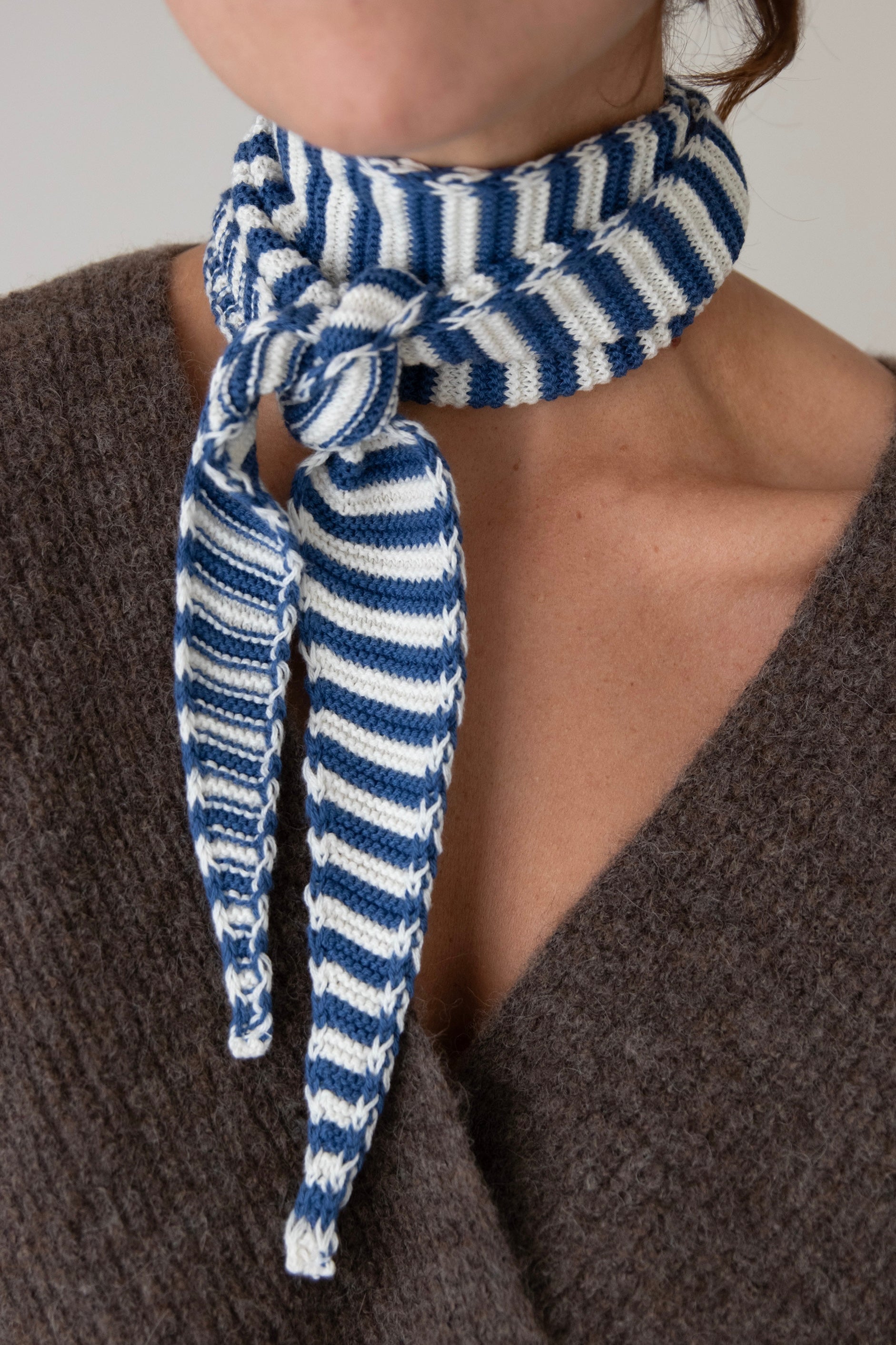 Mini Scarf Blue/White – Clara Himmel